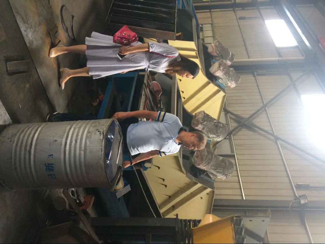 Russia customer visit factory Alluvial gold washing plant - JXSC Machine